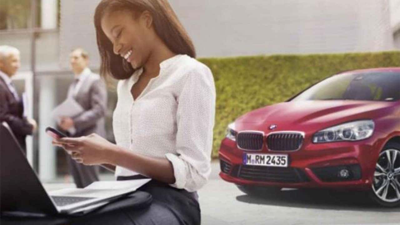 Now Hiring A Client Advisor | New Country BMW